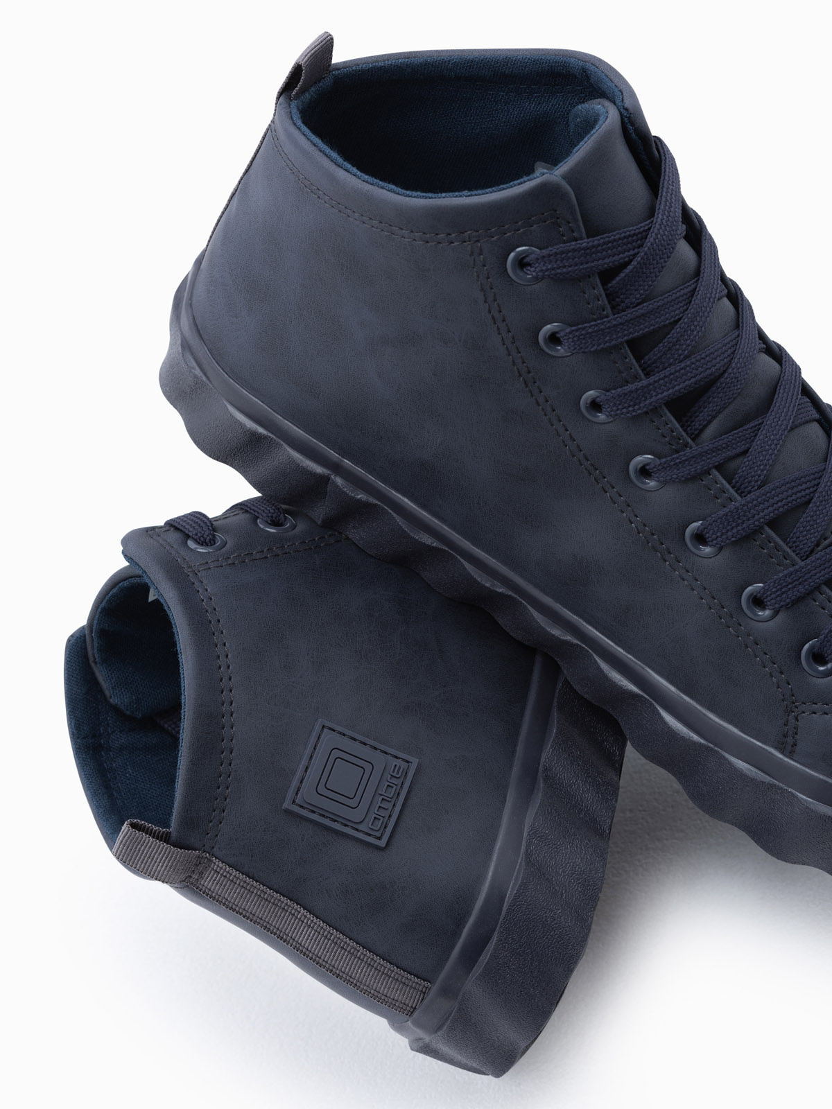 Men's high-top sneakers with decorative wavy sole - navy blue V4 OM ...